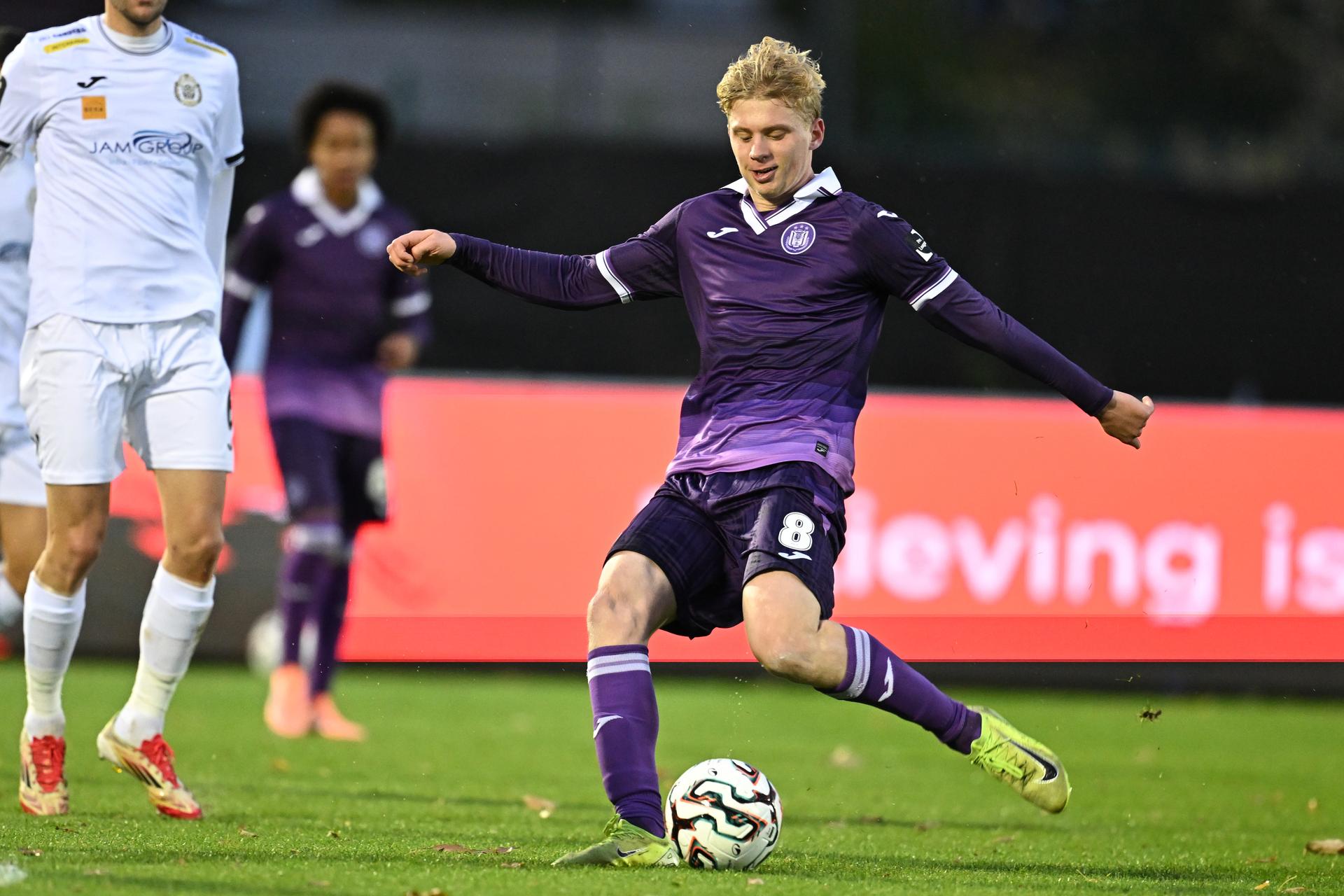 Jupiler Pro League - Anderlecht renvoie Cedric Hatenboer aux Pays-Bas ...